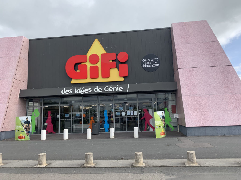 Les enseignes spécialisées en mode covid (épisode 1) : Gifi, But ...