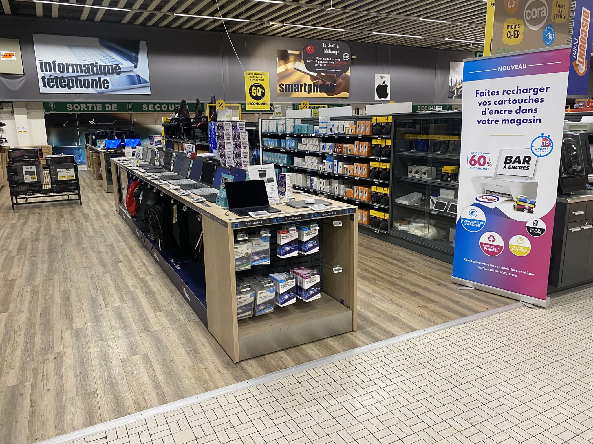 Découvrez le lifting du cinquantenaire de Cora Rocourt - Olivier Dauvers