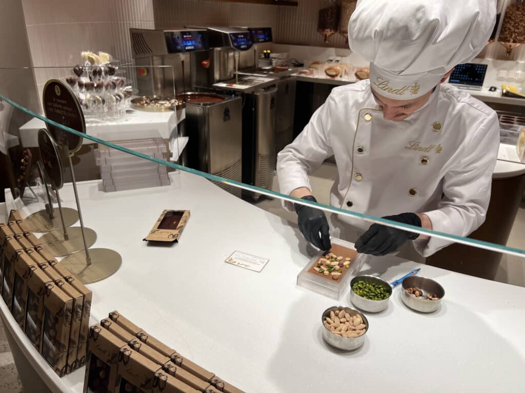 Découvrez la (nouvelle) boutique Lindt de Paris Opéra - Olivier Dauvers