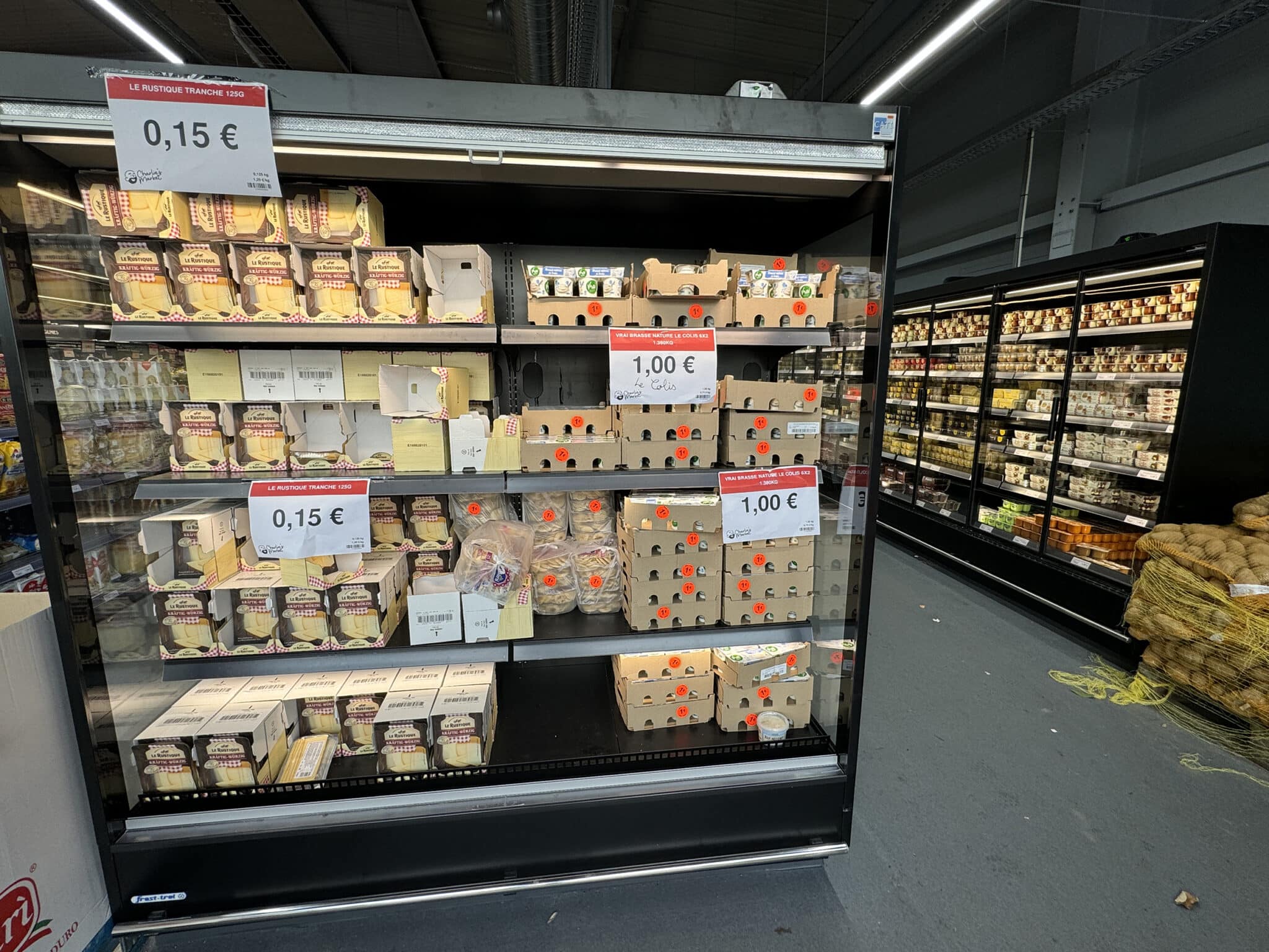 6e magasin à Ste Geneviève des Bois : le déstockeur Charlie's Market ...